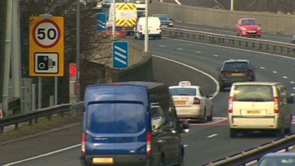 New M4 speed cameras catch 500 in four days - BBC News