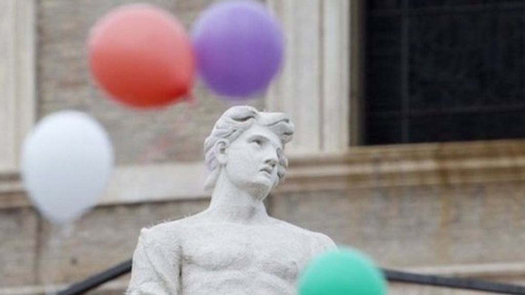 Pope Francis releases balloons for peace rather than doves - BBC Newsround