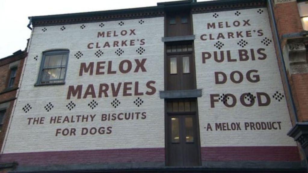 Should West Midlands' 'ghost signs' be saved? - BBC News