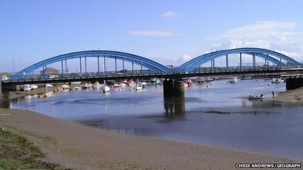 A548 Foryd Bridge in Rhyl to shut for repairs - BBC News