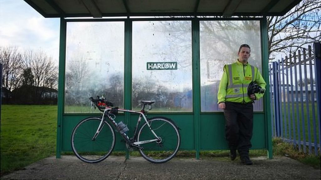 How Harlow bus driver Dave Sherry became a 'driving vigilante' - BBC News