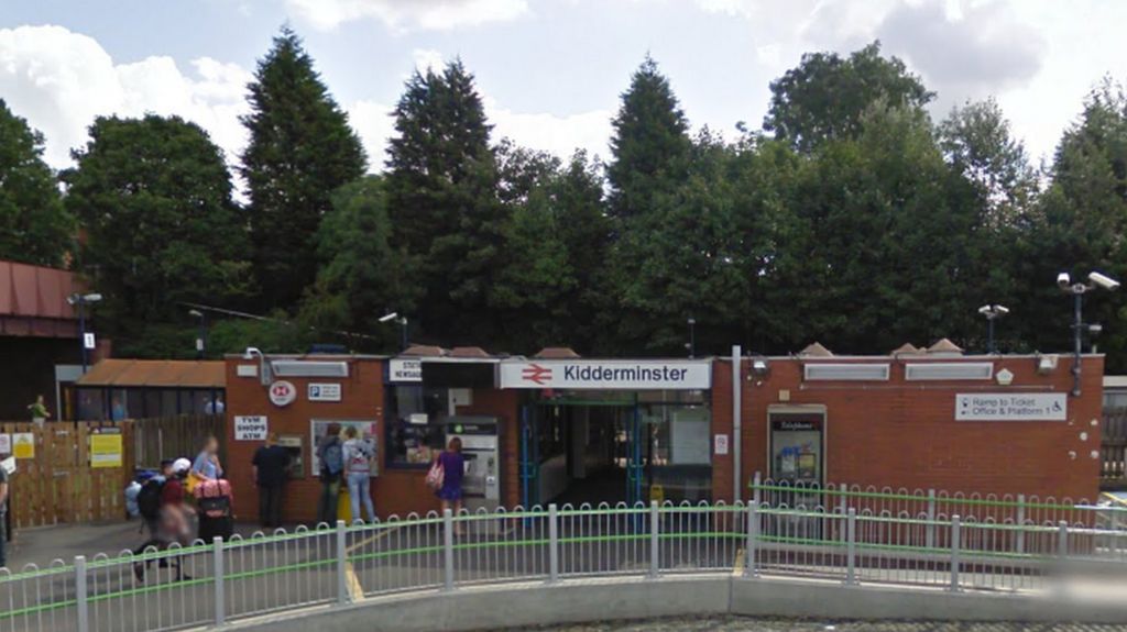 Kidderminster station revamp to begin after £1.8m funding award - BBC News