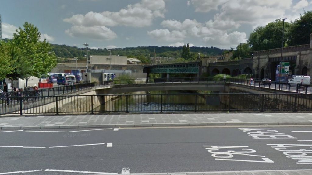 Bath's £6.2m riverside park and flood defence works begin - BBC News