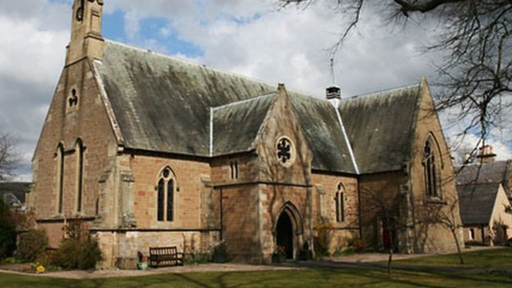 Rare stencils found in Melrose church under renovation - BBC News