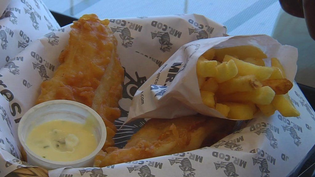 First British chippy opens in Afghanistan - BBC Newsround