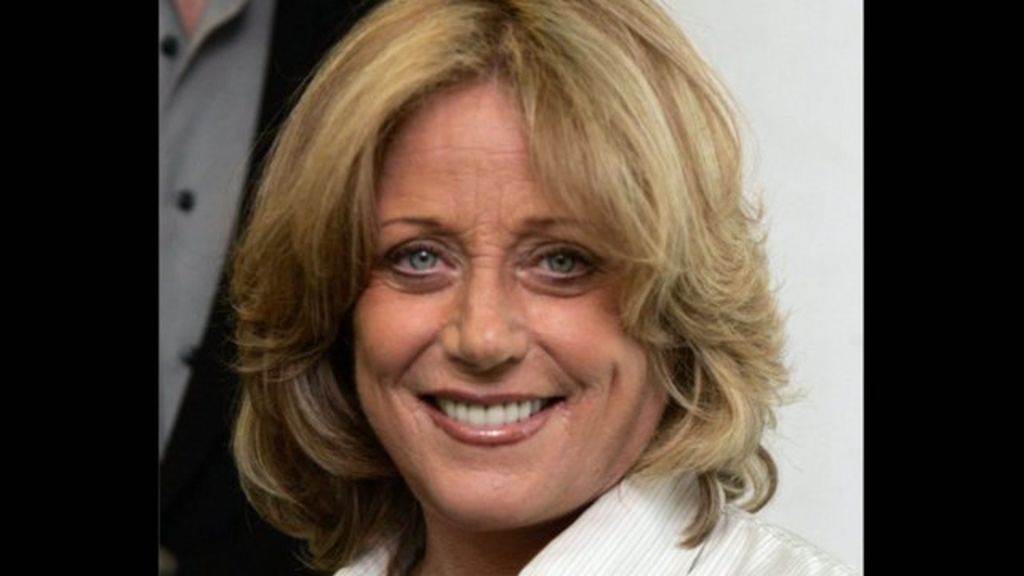 Lesley Gore, It's My Party singer, dies aged 68 - BBC News