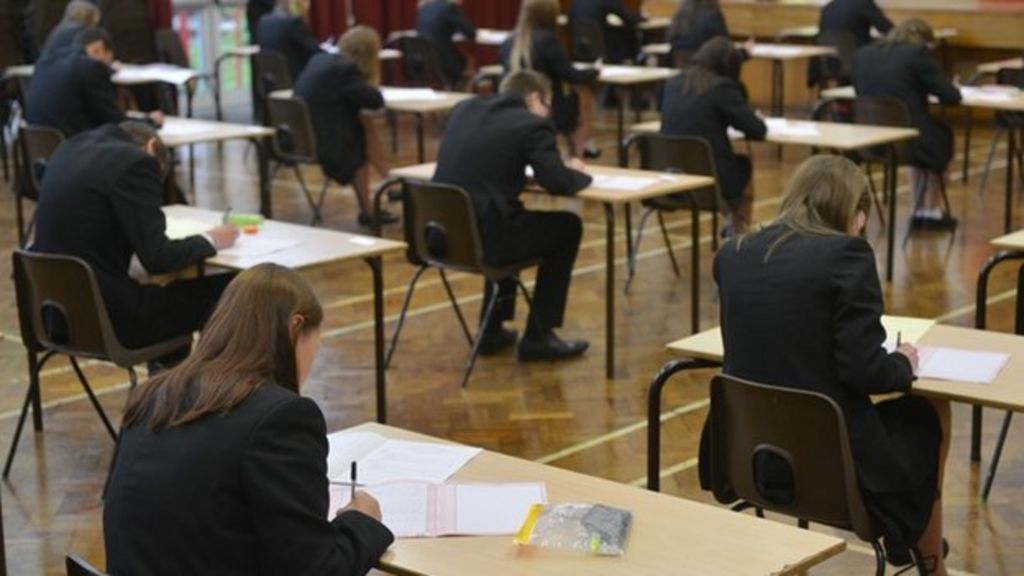 Hextable Academy to close because of falling numbers - BBC News