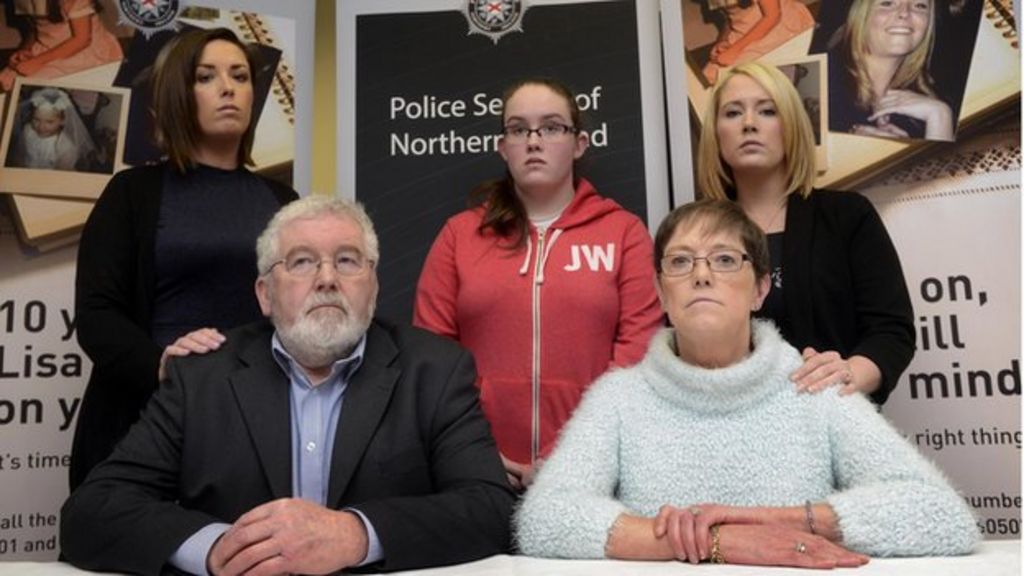 Lisa Dorrian: Crimestoppers offer reward for information - BBC News