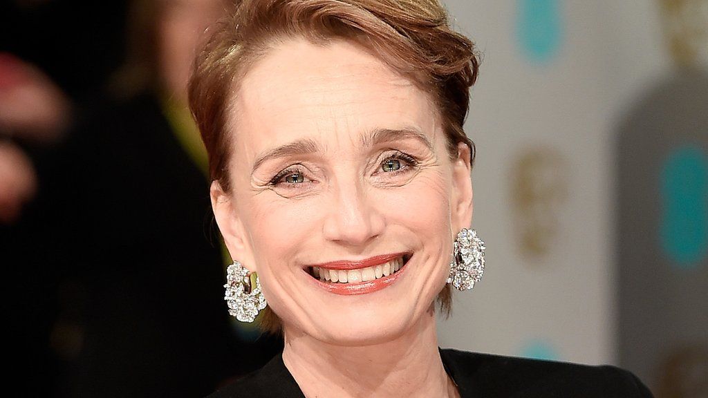 Kristin Scott Thomas: Film actresses face age 'disaster' - BBC News