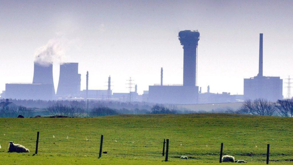Sellafield construction workers strike over union post - BBC News