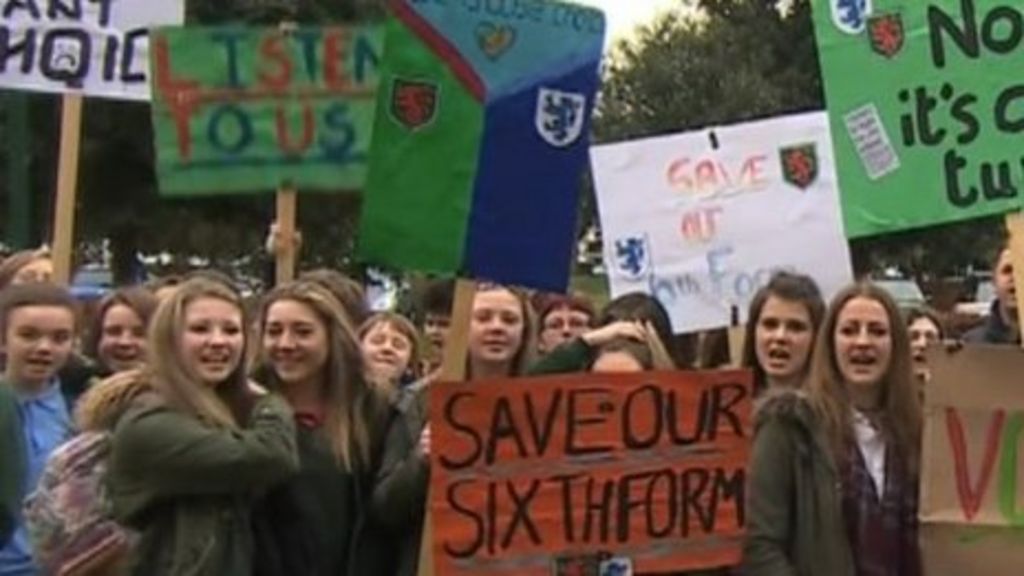 'Save our sixth form' Pembrokeshire protest - BBC News