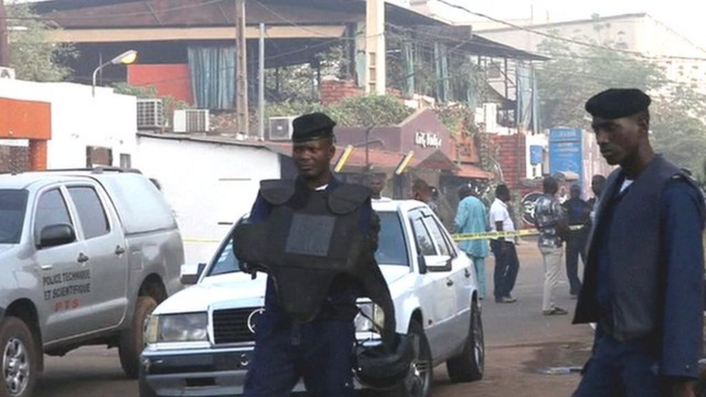 Mali nightclub attack kills five in Bamako - BBC News