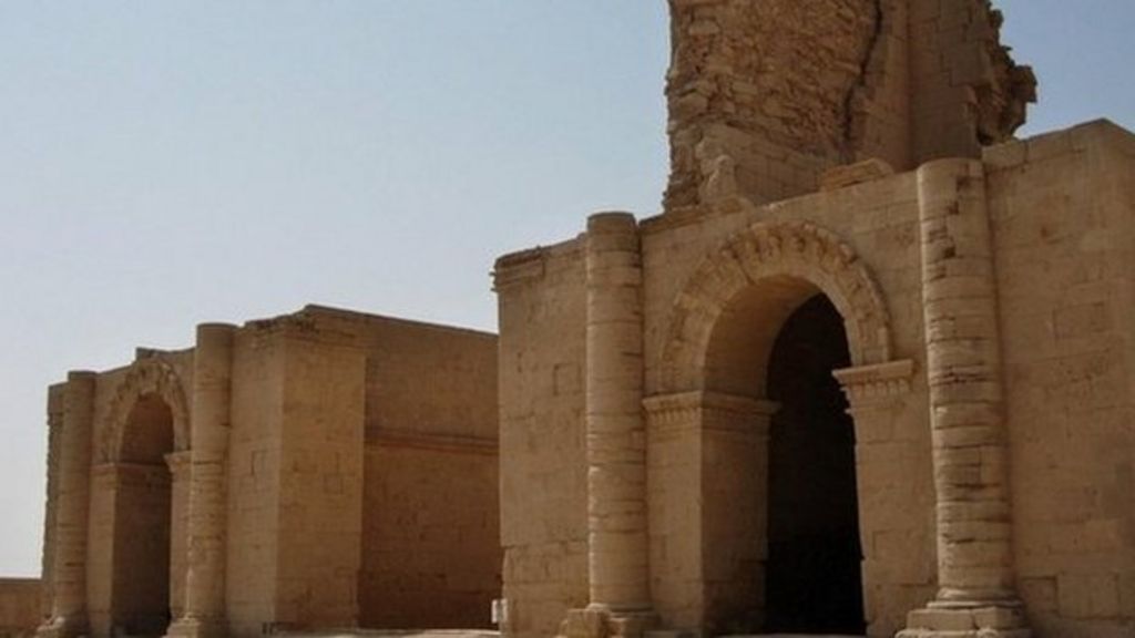 Islamic State 'demolishes' ancient Hatra site in Iraq - BBC News