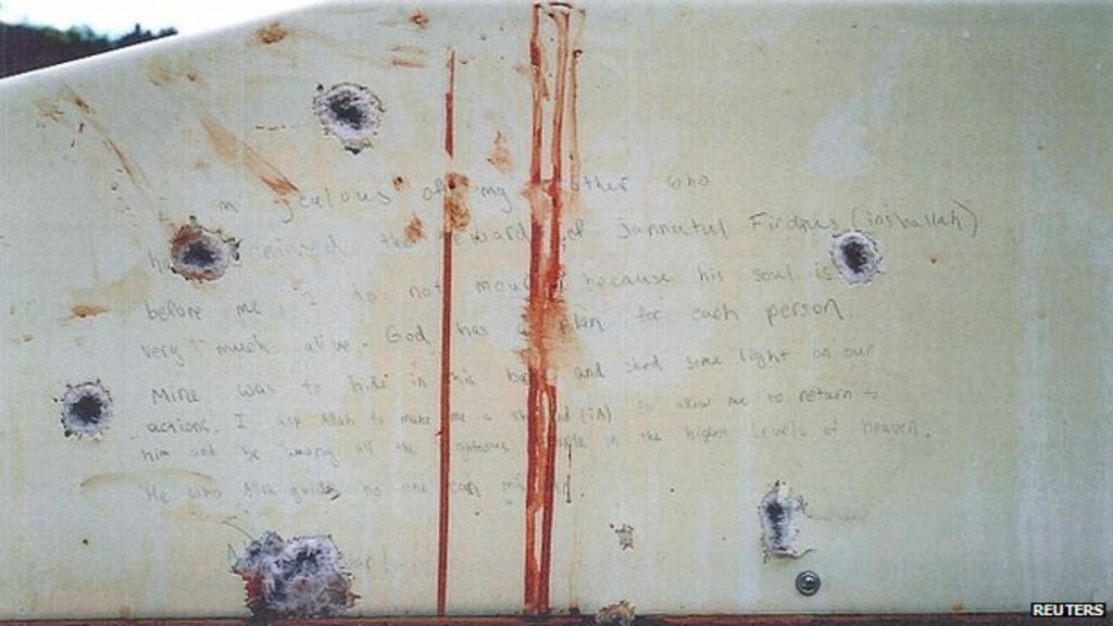 Boston bombing trial: Jury shown 'blood-stained Tsarnaev note' - BBC News
