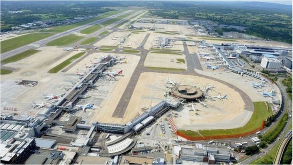 Gatwick Airport second runway 'guarantees' revealed - BBC News