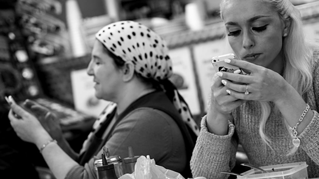 People not talking to each other - BBC News