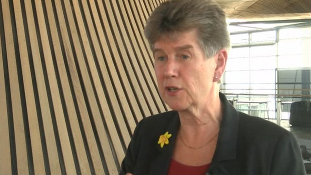 Chancellor's Budget is a damp squib, says Jane Hutt - BBC News
