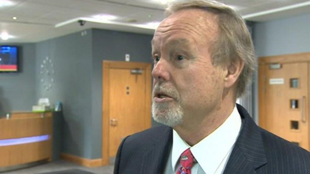 Sir Terry Matthews: Swansea Tidal Lagoon project 'rolling' - BBC News