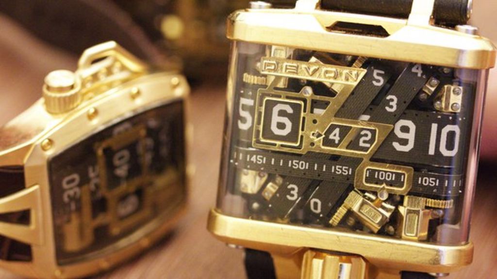 Devon Works' steampunk watch makes a noise - BBC News