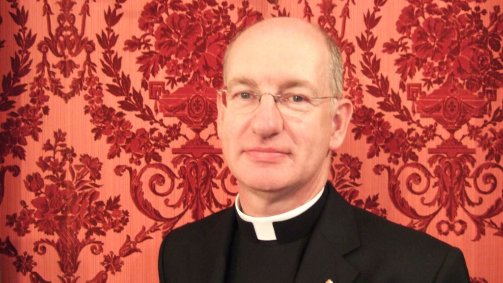 'Shame' bishop replaced by Arundel and Brighton diocese - BBC News