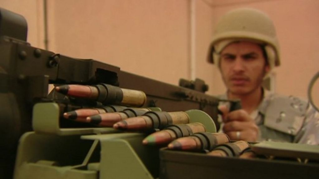 Saudi Arabia a 'prime target' for Islamic State - BBC News