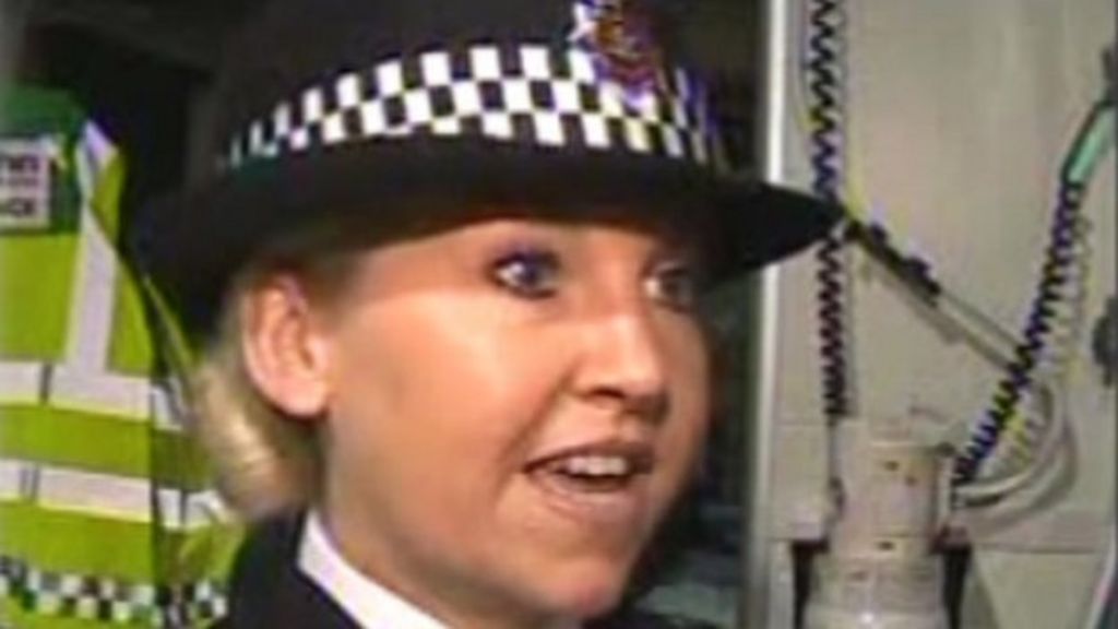 Road concerns after Sgt Louise Lucas bus death - BBC News