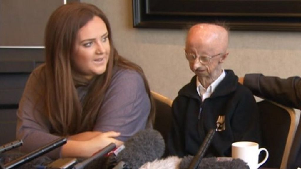 Alan Barnes attacker Richard Gatiss jailed for four years - BBC News