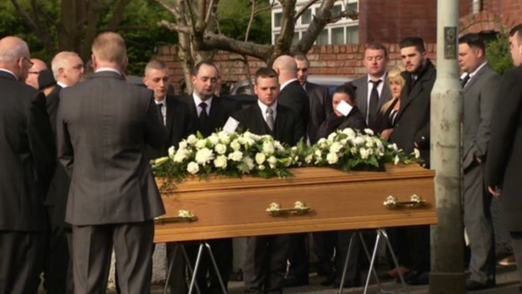 Kyle Neil: Funeral for car boot murder victim takes place in Belfast ...