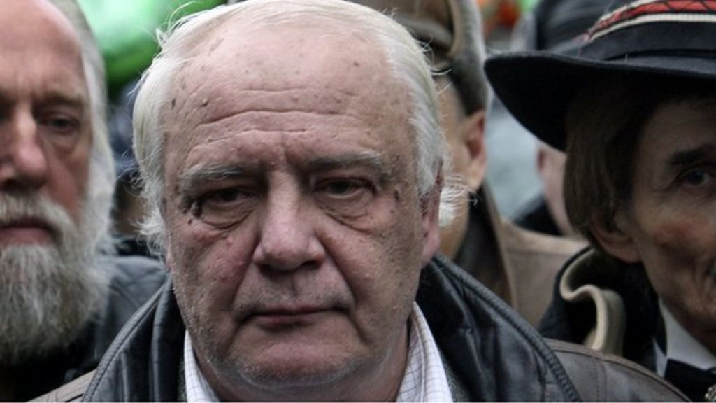 Vladimir Bukovsky child abuse images 'were research', trial hears - BBC ...