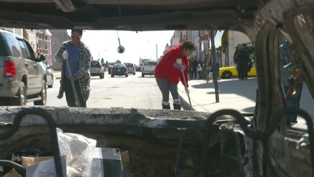 Baltimore riots: Obama calls for 'soul searching' - BBC News