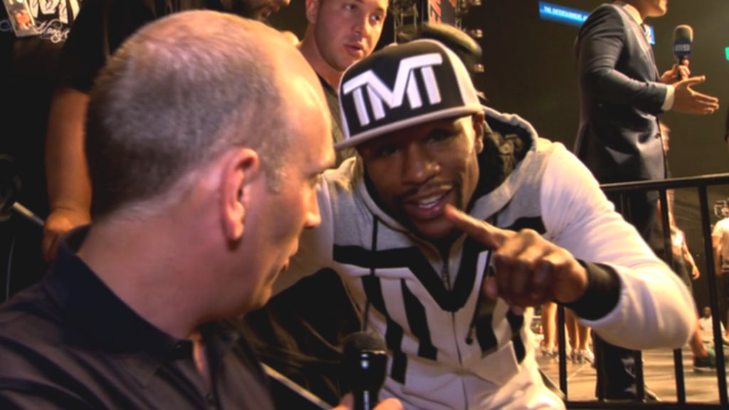 Floyd Mayweather interrupts BBC Sport's Dan Roan - BBC Sport