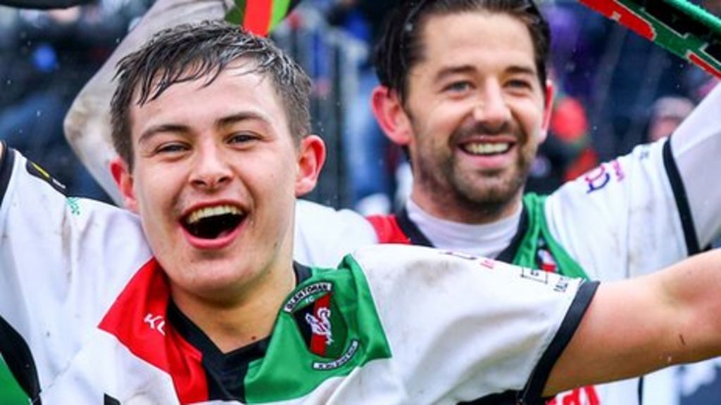 Glentoran beat Ports in Irish Cup final - BBC Sport