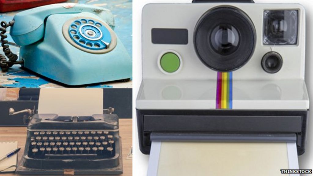 People who still use old gadgets - BBC News