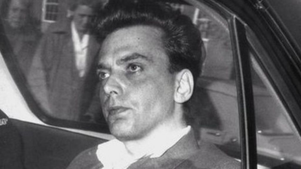 Ian Brady photo deal: Security officer found guilty - BBC News