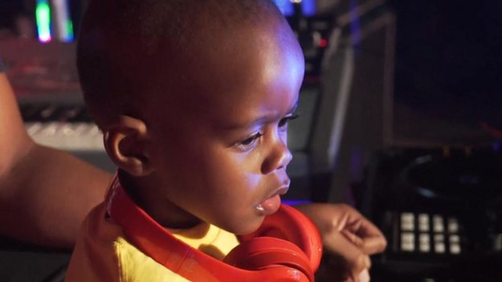 Meet South Africa's three-year-old superstar DJ - BBC Newsround