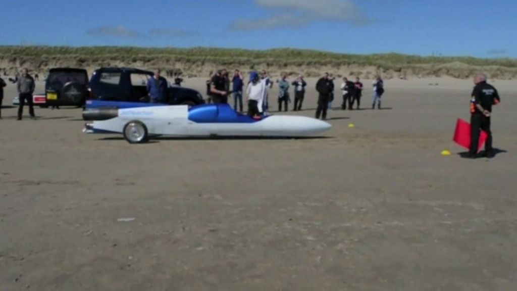 Jet-powered bike tested in Wales - BBC Newsround