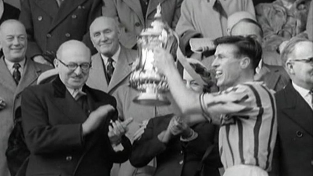 Aston Villa fans remember 1957 FA Cup win - BBC News