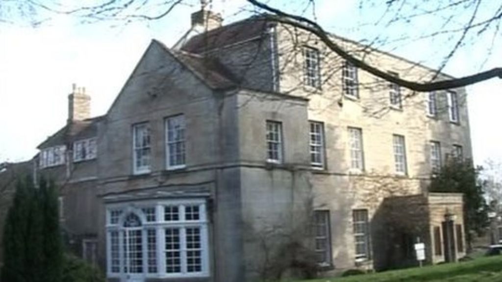 Oxford's Ruskin College 'abandons founding ideals' - BBC News