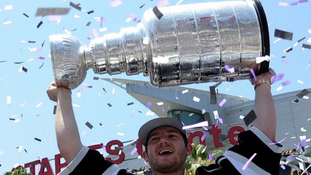 Stanley Cup: Why is hockey's famous trophy so special? - BBC Sport