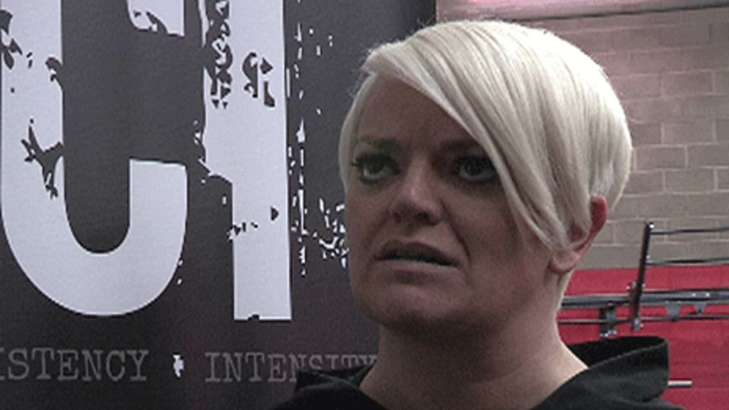 Bangor's Jacqui takes on the world - BBC Sport