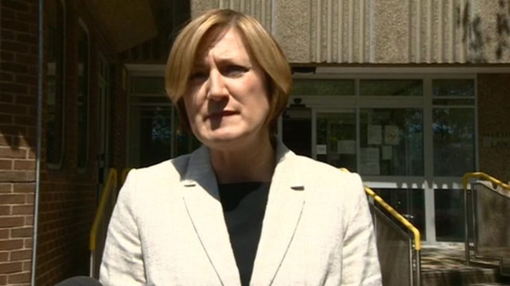Forced marriage wrecks lives, says senior police officer - BBC News
