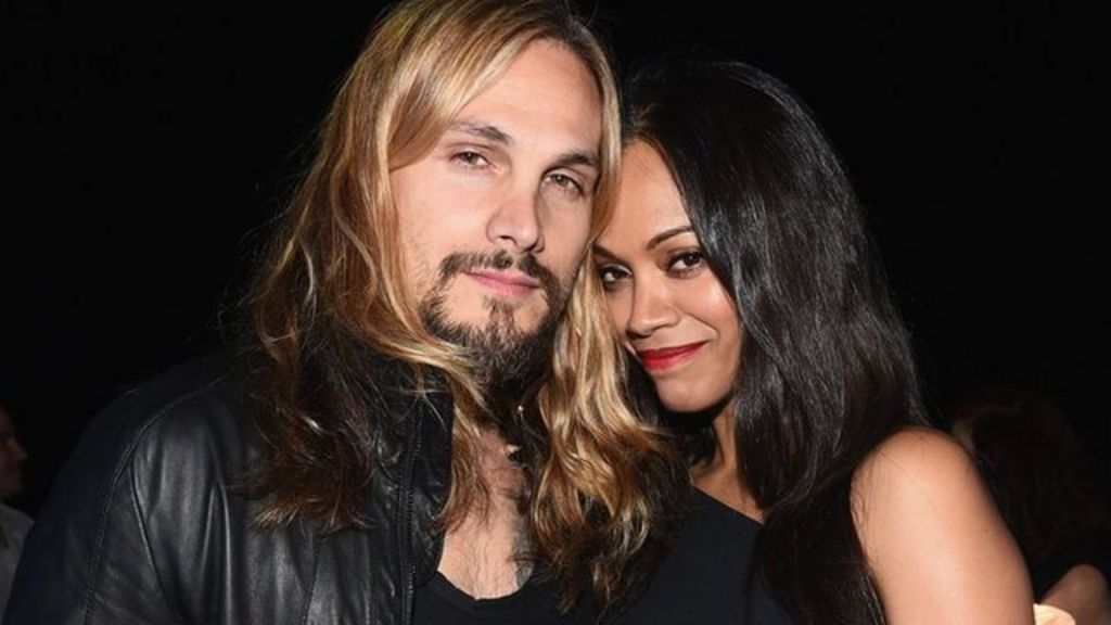 A new wedding trend? The men taking their wives' names - BBC News