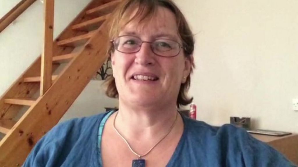 Monica Grady: I hugged taxi driver when I heard Philae news - BBC News