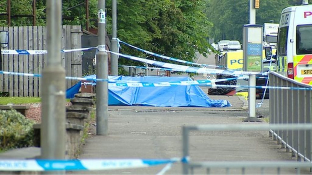 Murder inquiry follows death of man in Glasgow - BBC News