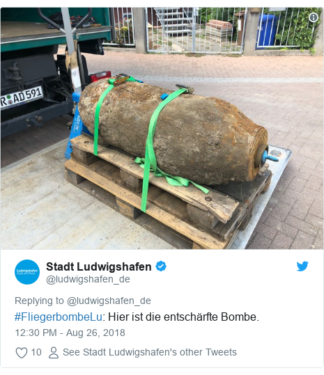 German town evacuated over WW2 bomb - BBC News