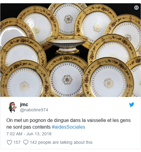 Macrons' new dinner plates spark French cash row - BBC News