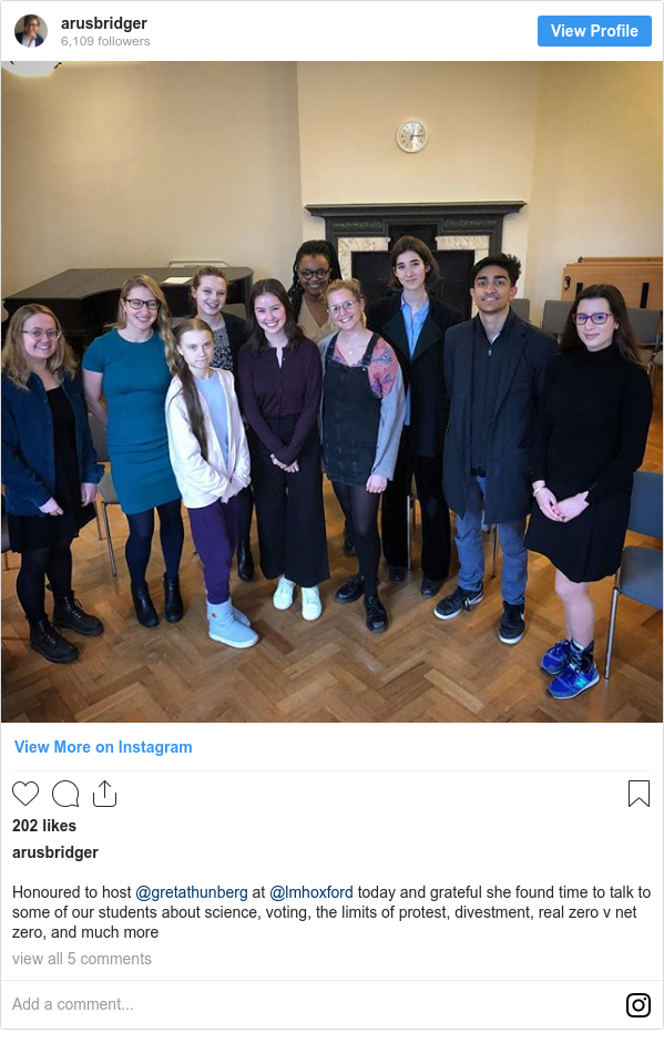 Greta Thunberg meets Malala Yousafzai at Oxford University - BBC News
