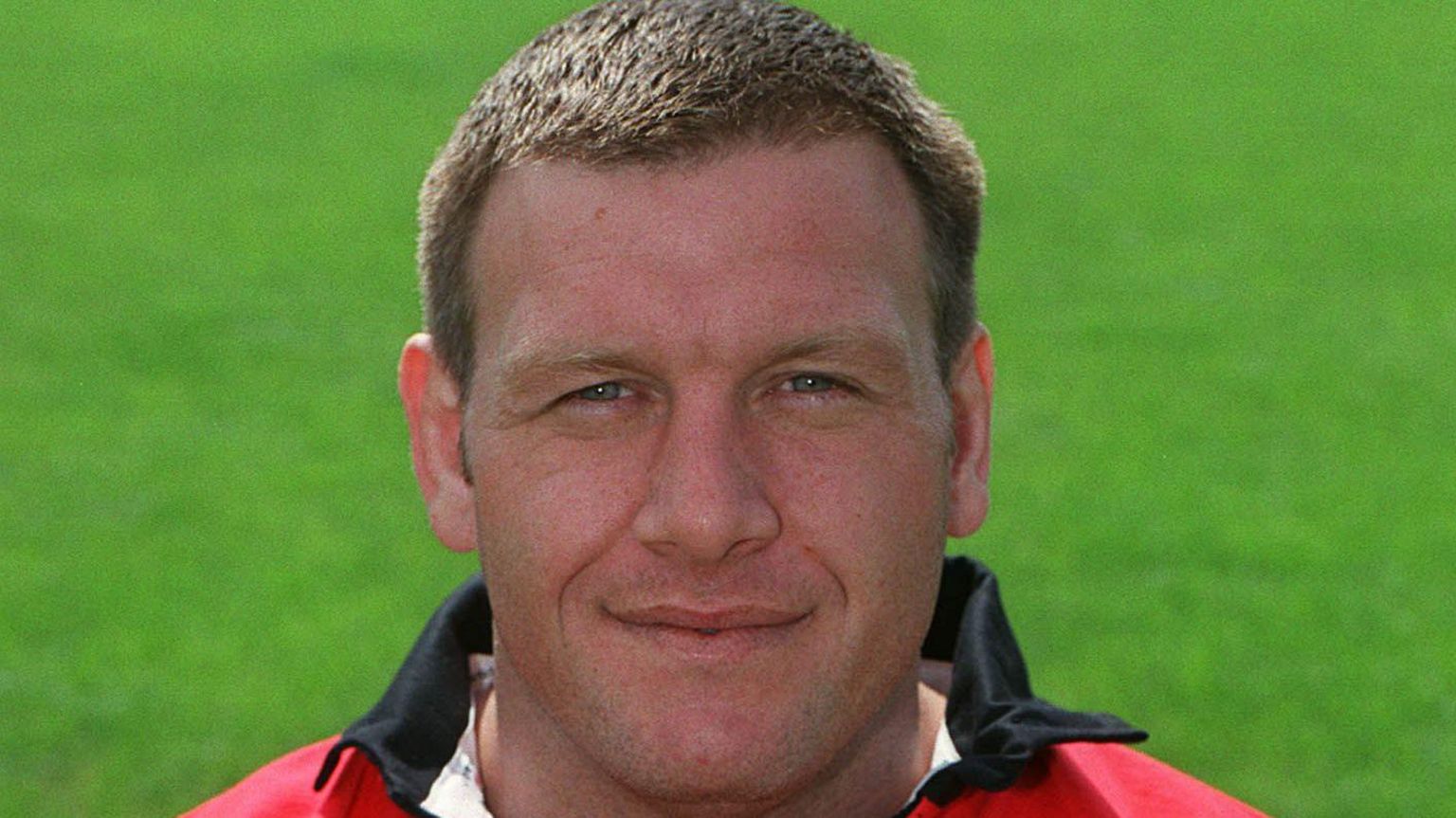Ian Buckett: Former Wales and Swansea prop dies aged 56 - BBC Sport