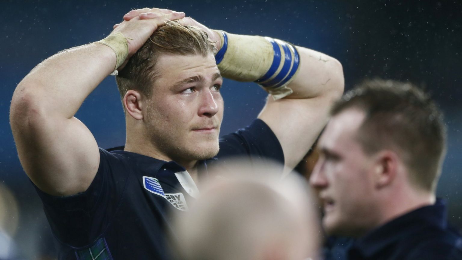 Rugby World Cup 2015: Australia beat Scotland in final minute - BBC Sport