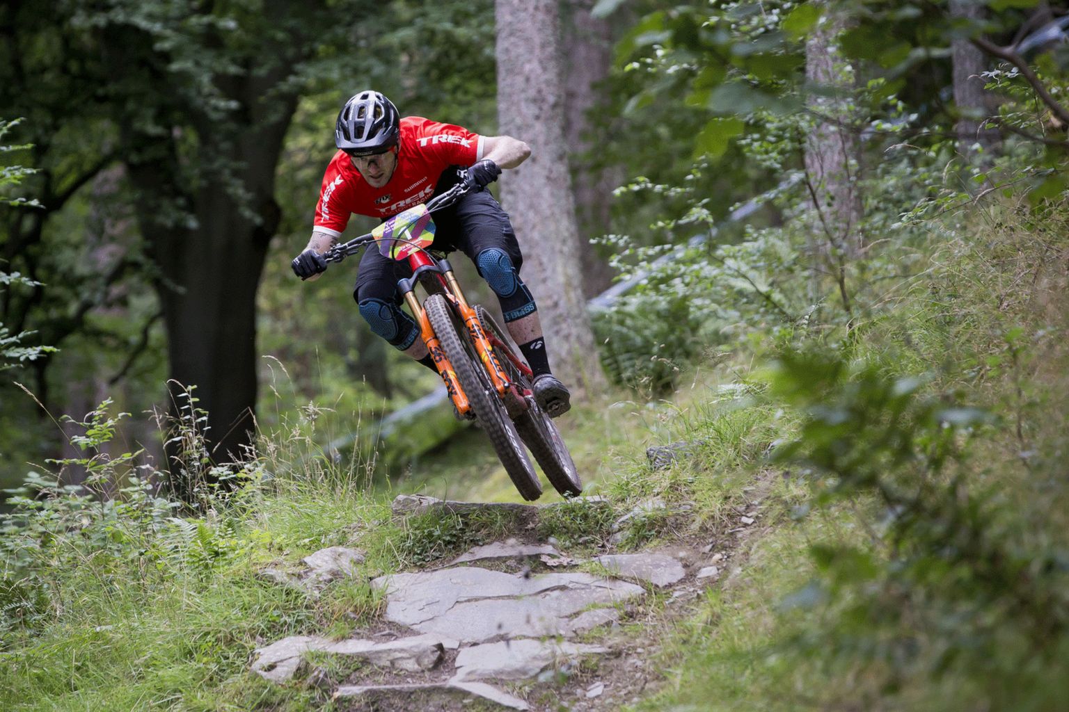 In pictures: Innerleithen Enduro races - BBC News